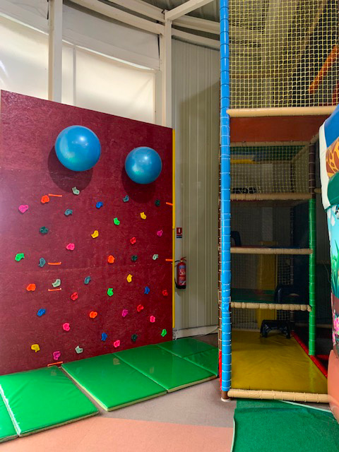 Trop Cool - Parc de jeux / Trampolines à Angoulins - Guide de Charente ...