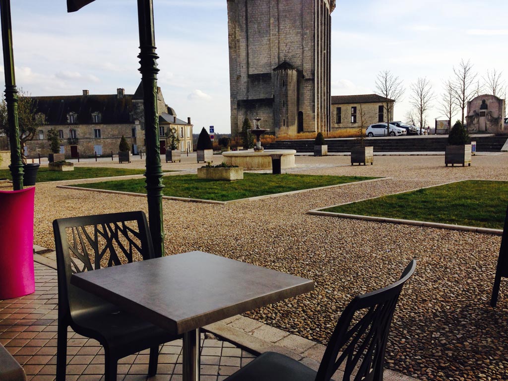 Le Français - Restaurants à Pons - Guide de Charente Maritime