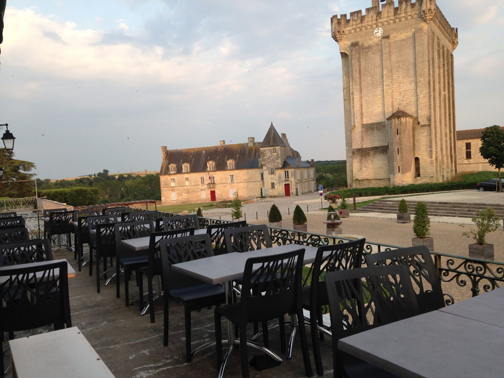 Le Français - Restaurants à Pons - Guide de Charente Maritime